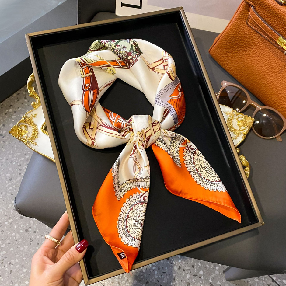 Nuovi Foulard 100% Pura Seta | Voglie Di Seta – Voglie di Seta
